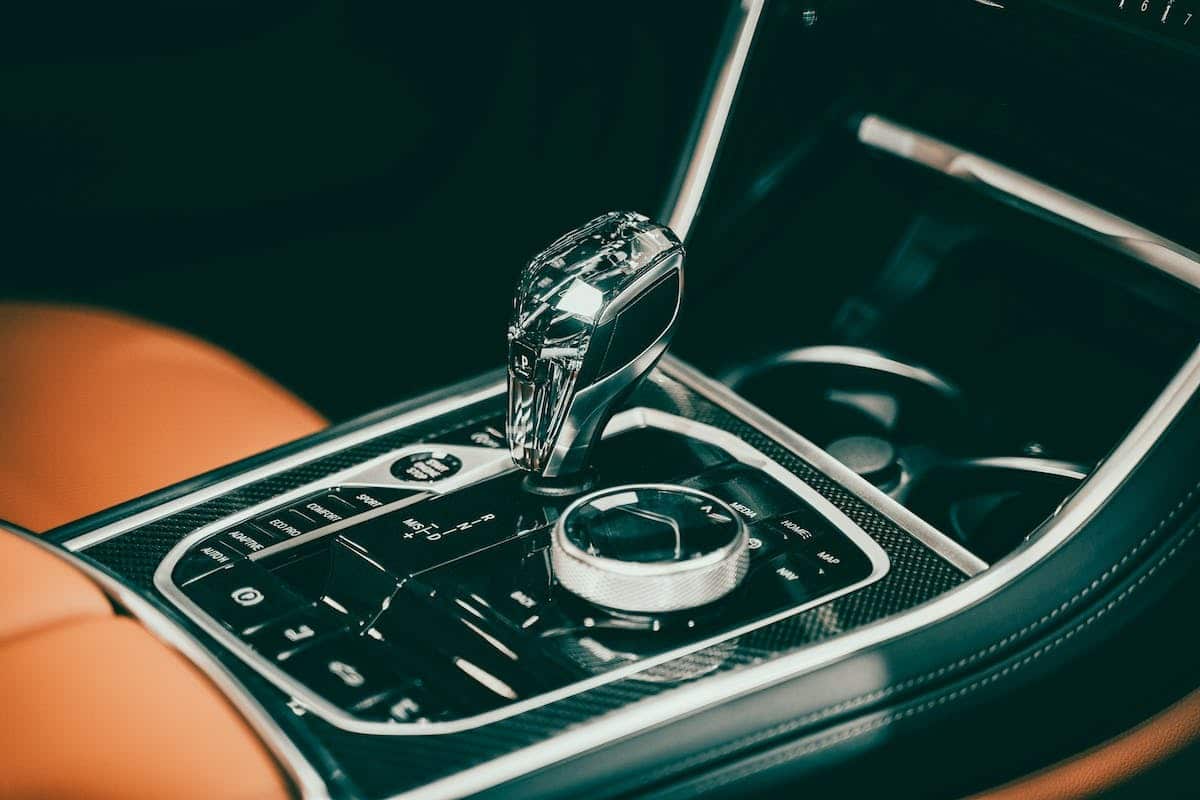 Comment conduire une voiture automatique : astuces et conseils ... Comment conduire une voiture automatique : astuces et conseils ...