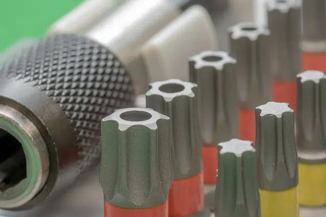 Clé Torx : savez-vous ce que c’est et à quoi ça sert ? - Beynat